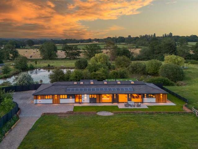 5 Bedroom Property