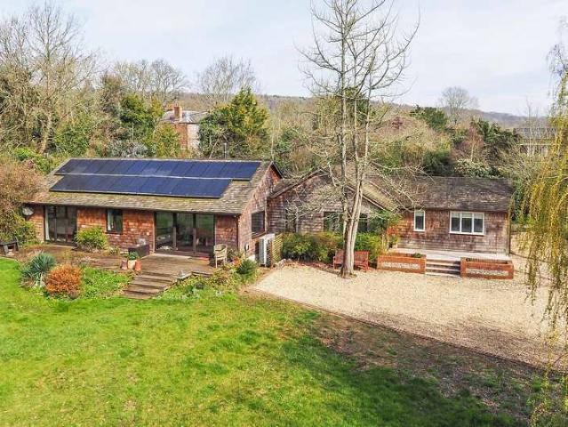 5 Bedroom Property