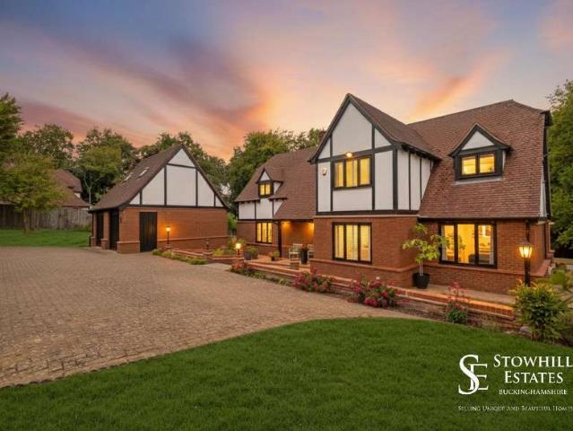 5 Bedroom Property