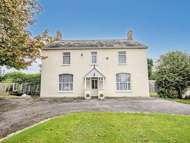 5 Bedroom Property