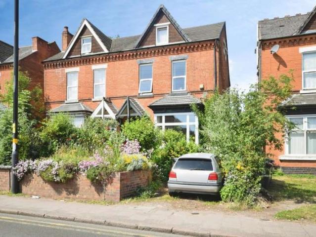 5 Bedroom Property