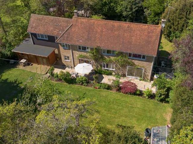 5 Bedroom Property