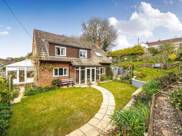 5 Bedroom Property