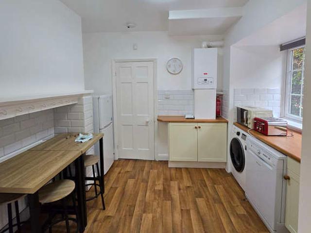 5 Bedroom Property