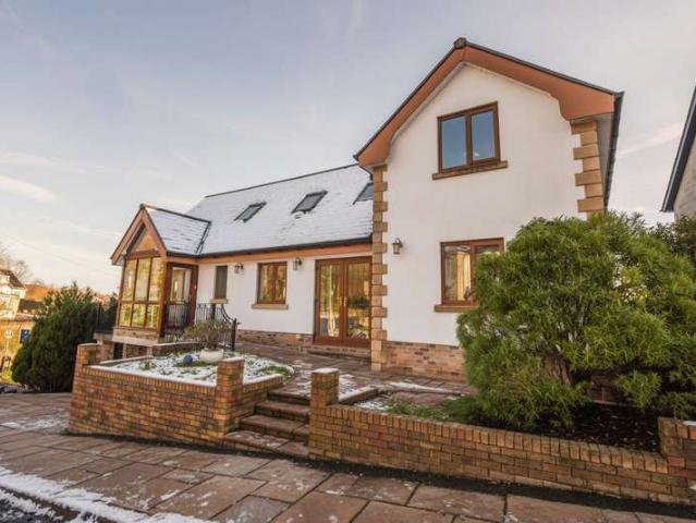 5 Bedroom Property