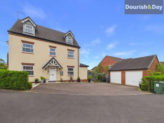 5 Bedroom Property