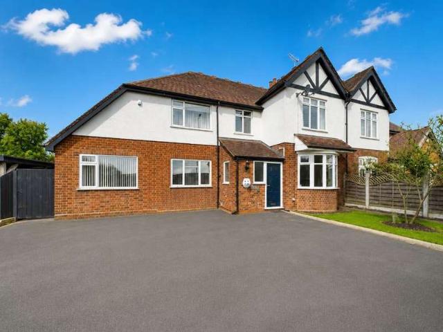 5 Bedroom Property