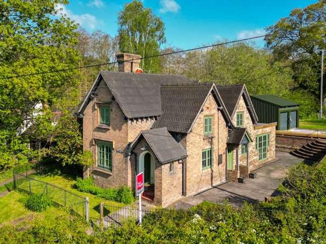 5 Bedroom Property