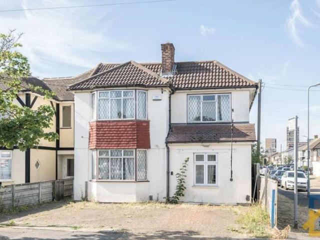 5 Bedroom Property