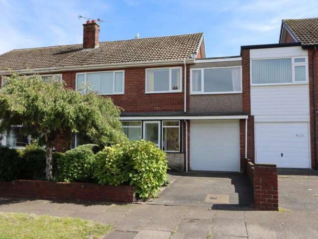 5 Bedroom Property