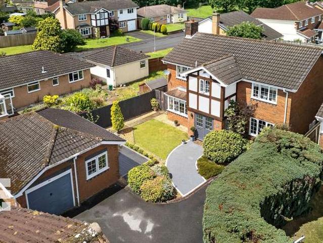 5 Bedroom Property