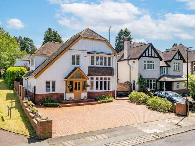 5 Bedroom Property