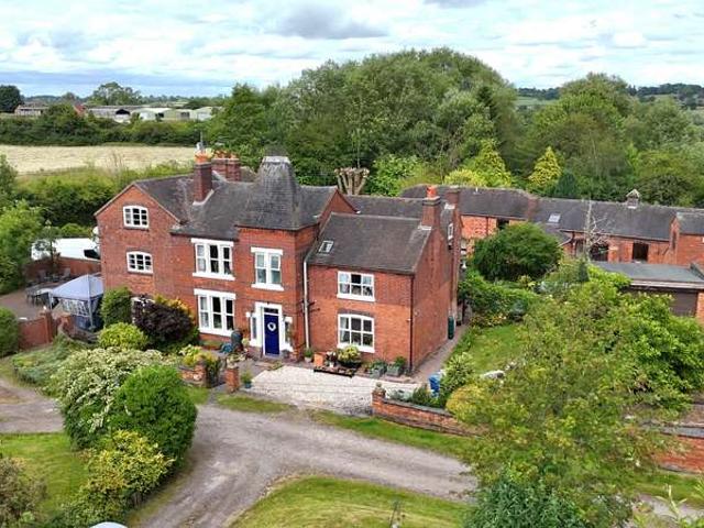 5 Bedroom Property