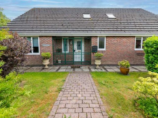 5 Bedroom Property