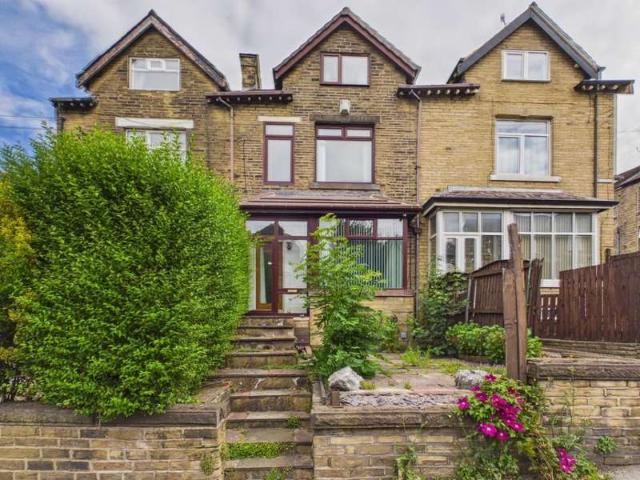 5 Bedroom Property