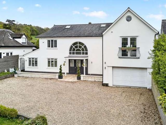 5 Bedroom Property