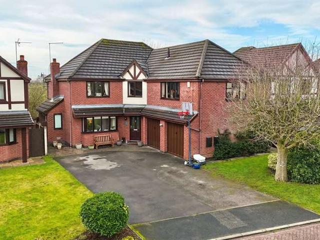 5 Bedroom Property