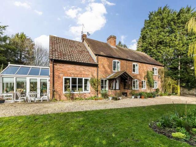 5 Bedroom Property