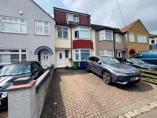 5 Bedroom Property