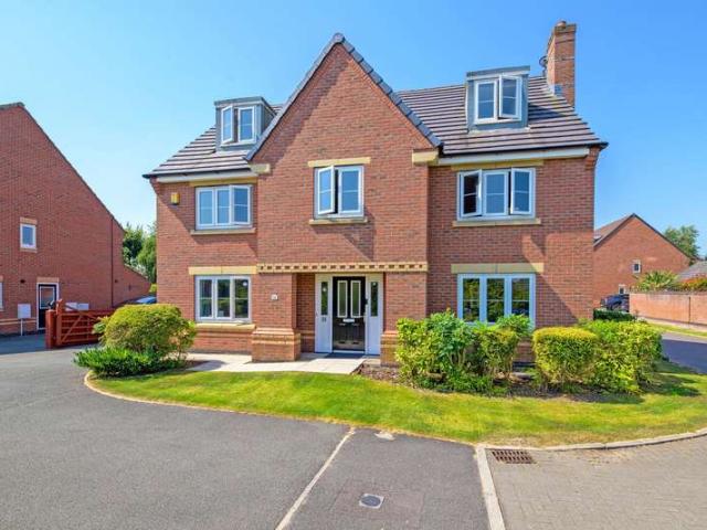 5 Bedroom Property