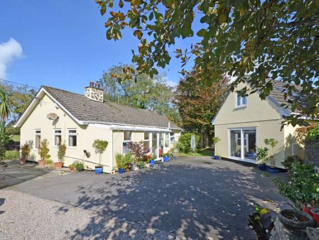 5 Bedroom Property