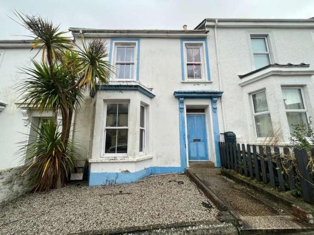5 Bedroom Property