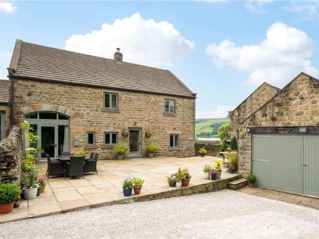 5 Bedroom Property