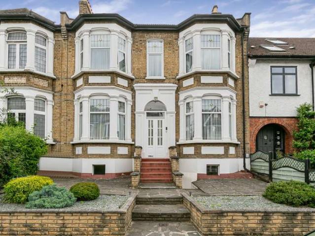 5 Bedroom Property