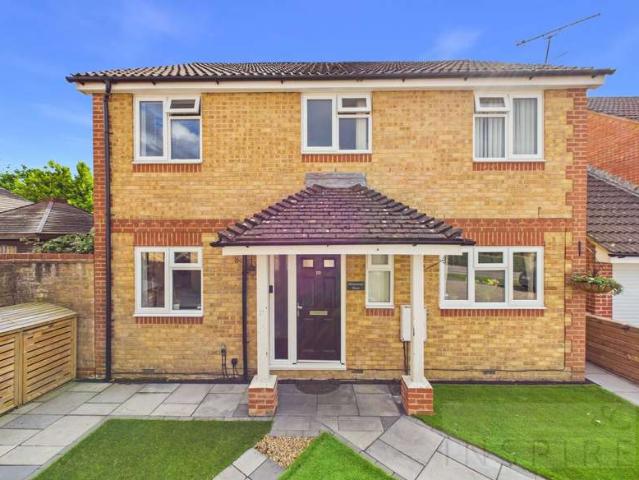 5 Bedroom Property