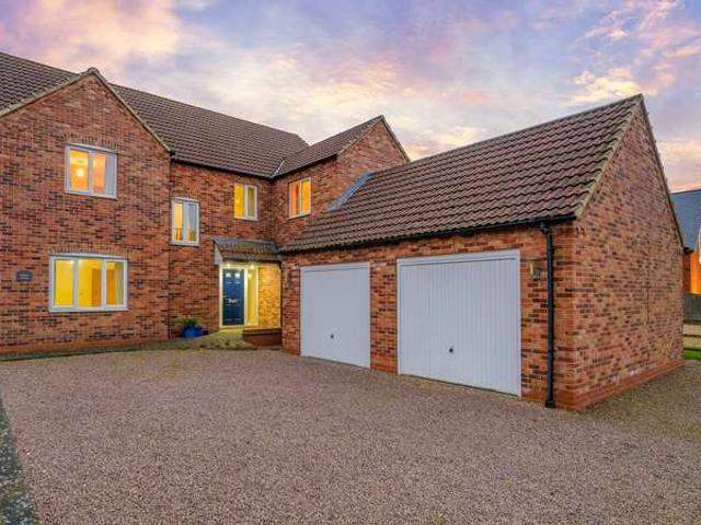 5 Bedroom Property