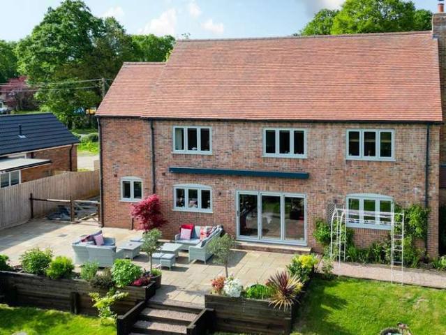 5 Bedroom Property