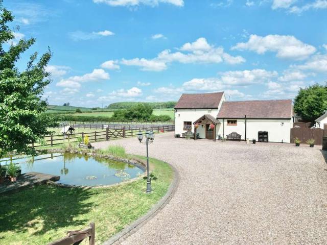 5 Bedroom Property