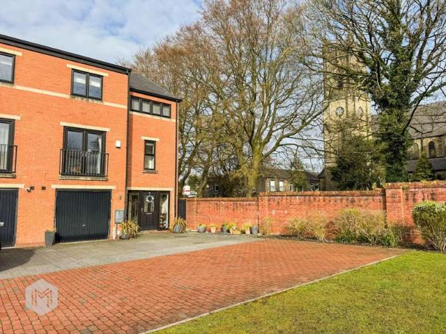 5 Bedroom Property