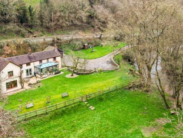 5 Bedroom Property
