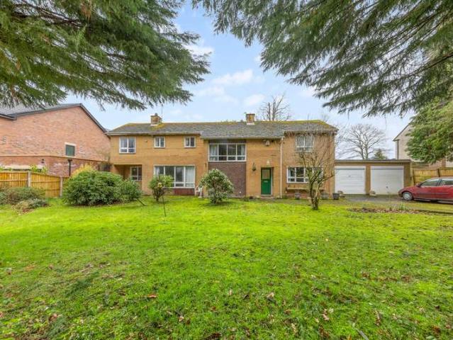 5 Bedroom Property
