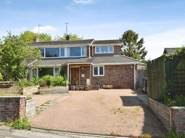 5 Bedroom Property