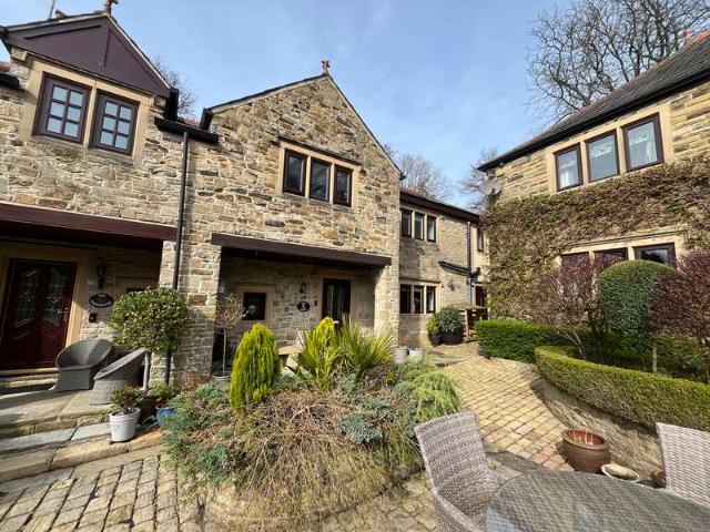 5 Bedroom Property