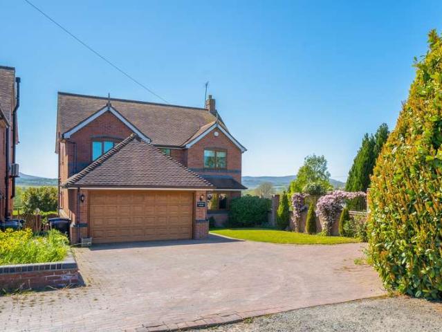 5 Bedroom Property
