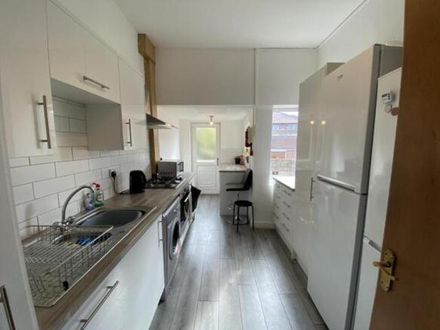 5 bedroom property for rent in Ash Grove, Victoria Park, £135pppw, M14