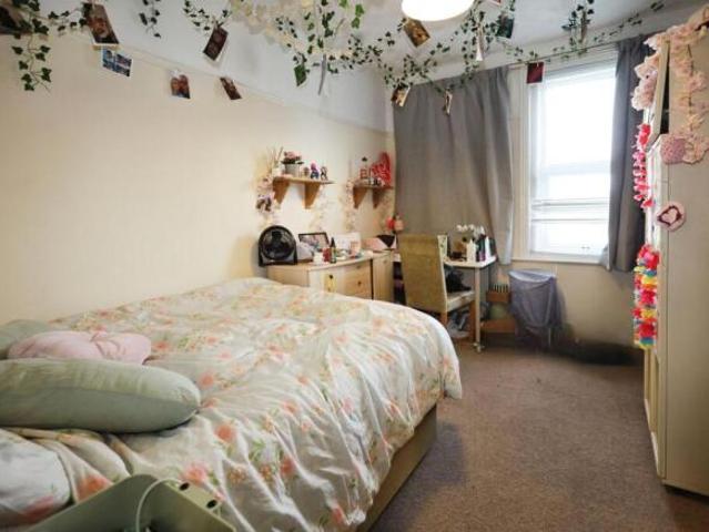 5 bedroom property for rent in Bingham Road, Bournemouth, BH9