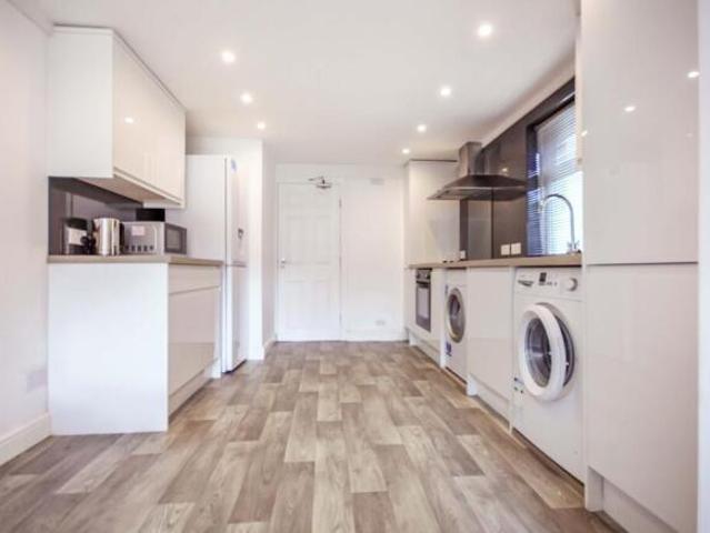 5 bedroom property for rent in Leslie Road, Bournemouth, BH9
