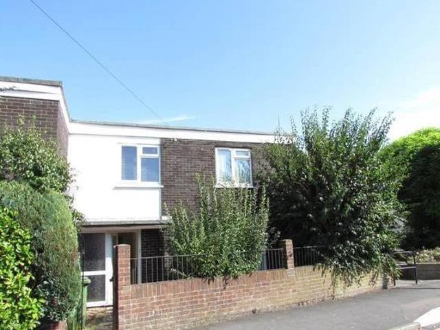 5 bedroom property for rent in Middle Street Southsea PO5