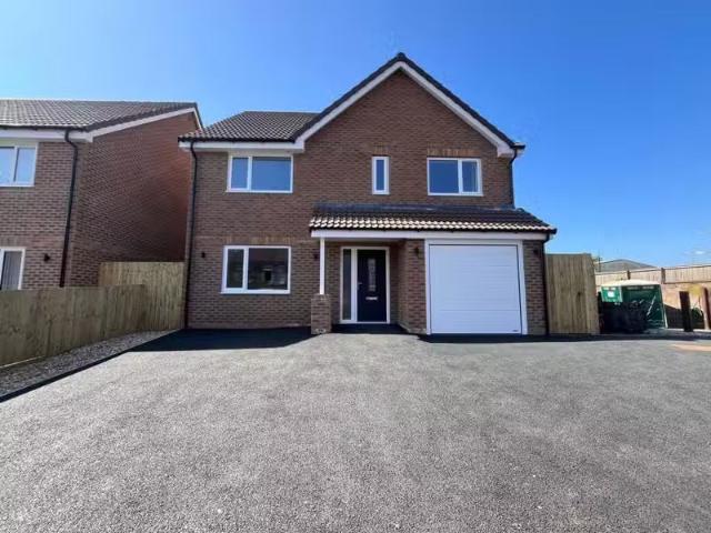 5 bedroom property for rent in Pandy Road, Bedwas, CF83