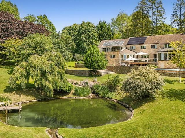 5 bedroom property for sale