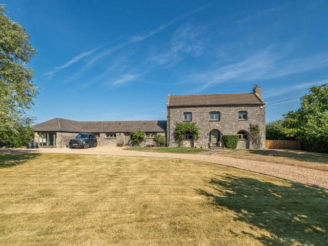 5 bedroom property for sale