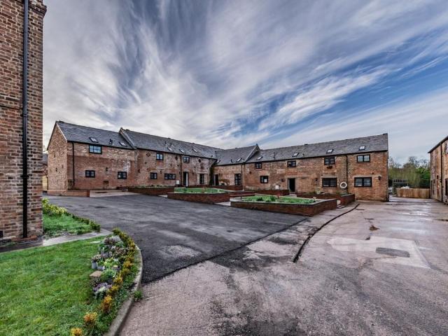 5 bedroom property for sale