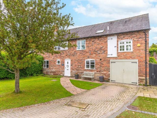 5 bedroom property for sale