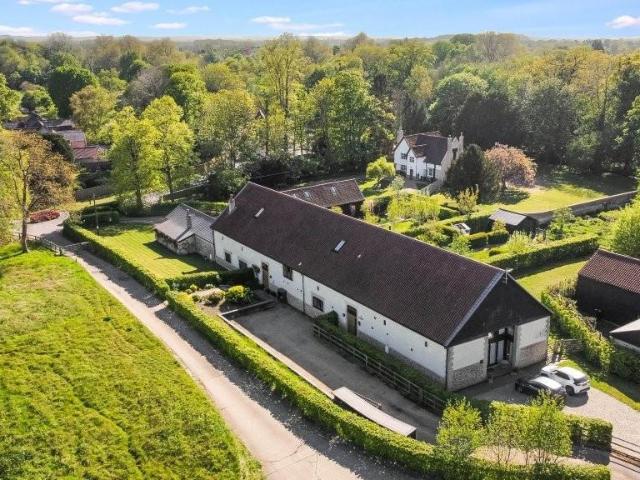 5 bedroom property for sale