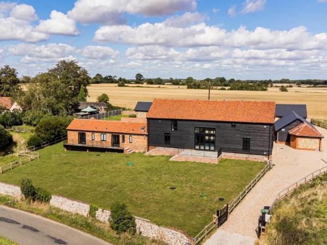 5 bedroom property for sale