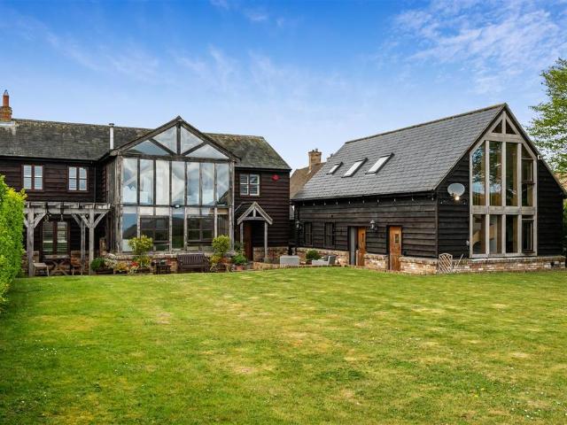 5 bedroom property for sale